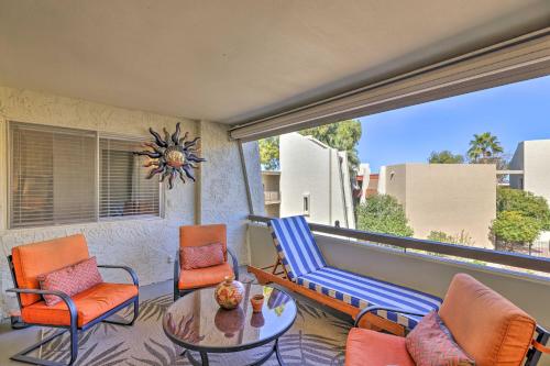 Lounge Poolside: Resort Condo 1 Mi To Old Town! - Scottsdale, AZ
