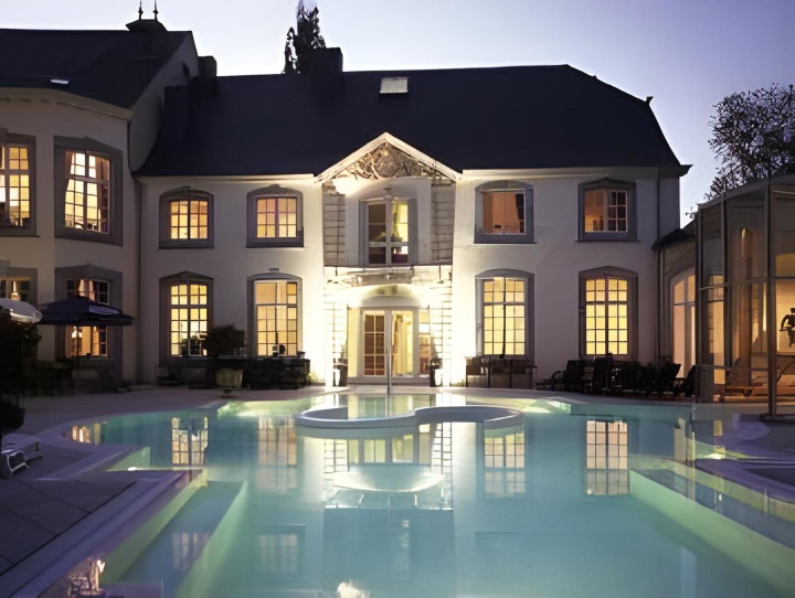 Le Chateau Des Thermes - Liège
