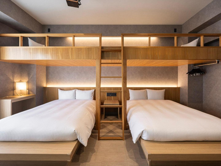 Lacer Okinawa Naha Tomariport - Naha
