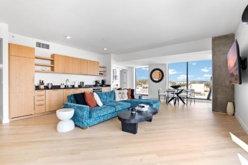 Rooftop Pool Modern 2br, 2ba - Panoramic Hollywood Views - ハリウッド, CA