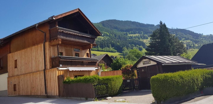 Chalet Am Park With Garden - Kaprun