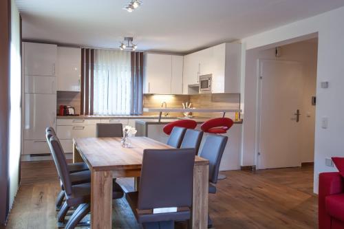 Alpine Appart - Premium Family Apartments And Natural Swimming Pond - Bad Hofgastein