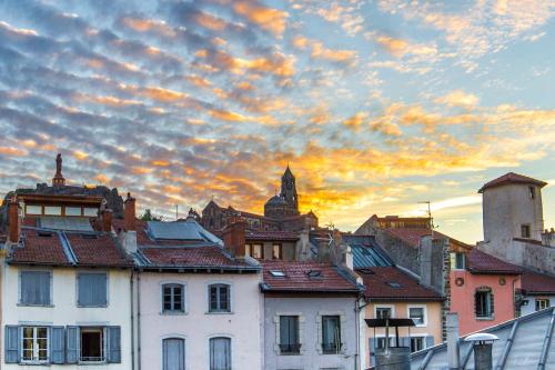 Garage, 2 Chambres, Balneo, 2 Sdb, 2wc, Vue Sur Les Monuments - Le Puy-en-Velay