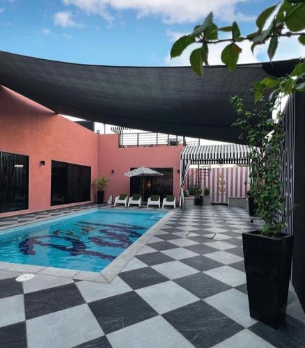 The Pink Pool - Swimming Pool - Ras Al-Khaimah