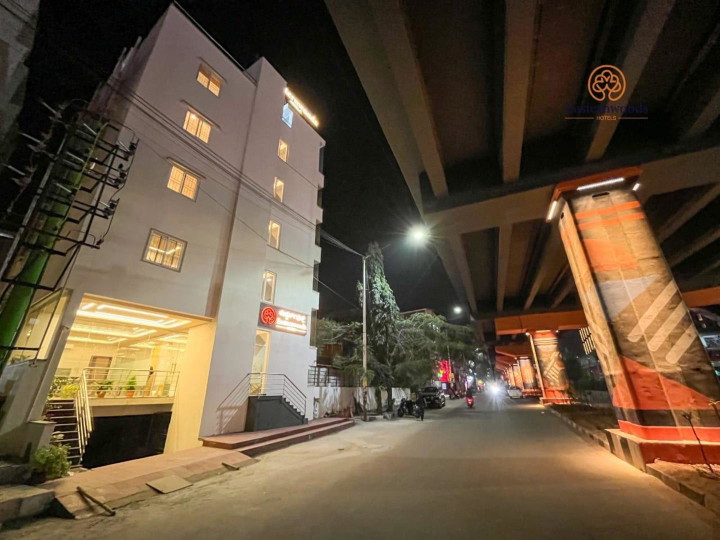 Easternwoods Hotels - Bangalore