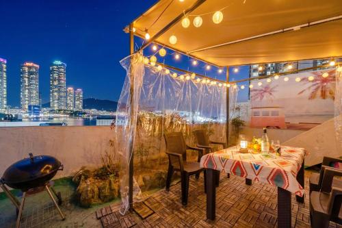 Casa Mira - Songdo Oceanfront House With Garden - Busan
