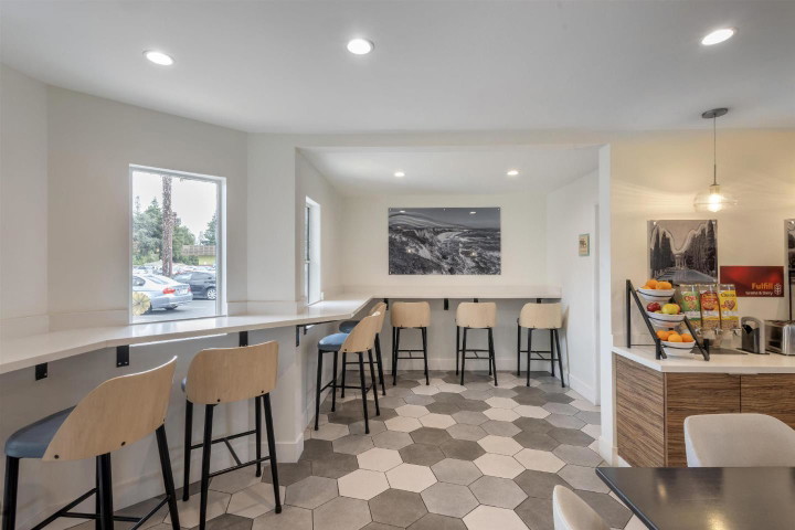 Best Western Plus Executive Suites - Menlo Park, CA