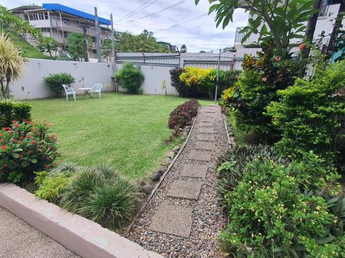 Cosy 2 Bedroom Unit With Pool,wifi - Suva
