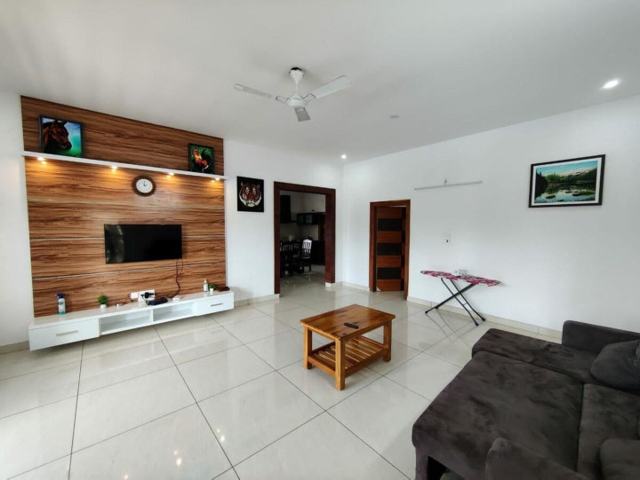 Ss Luxury Comforts. Two Bhk Ac Luxurious Apartment - Chikmagalur
