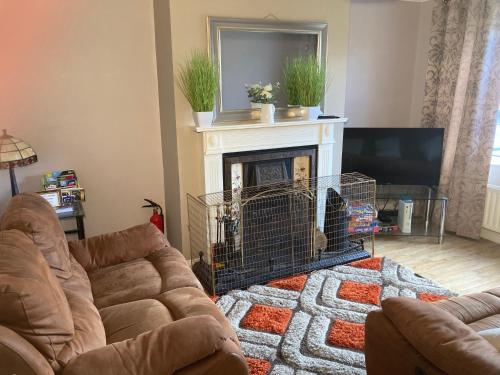 Enniskillen House (6 Person House) - Enniskillen