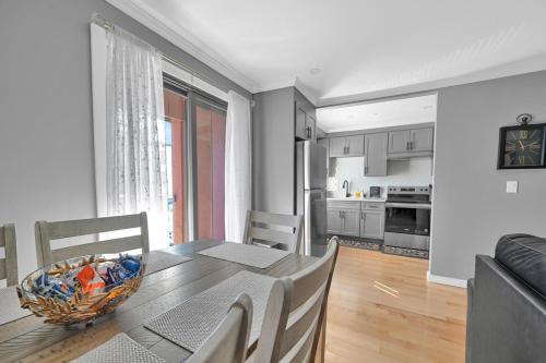 Airport Subway Condo - Everett, MA