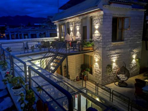 Fengma Feiyang Hostel - Tibet