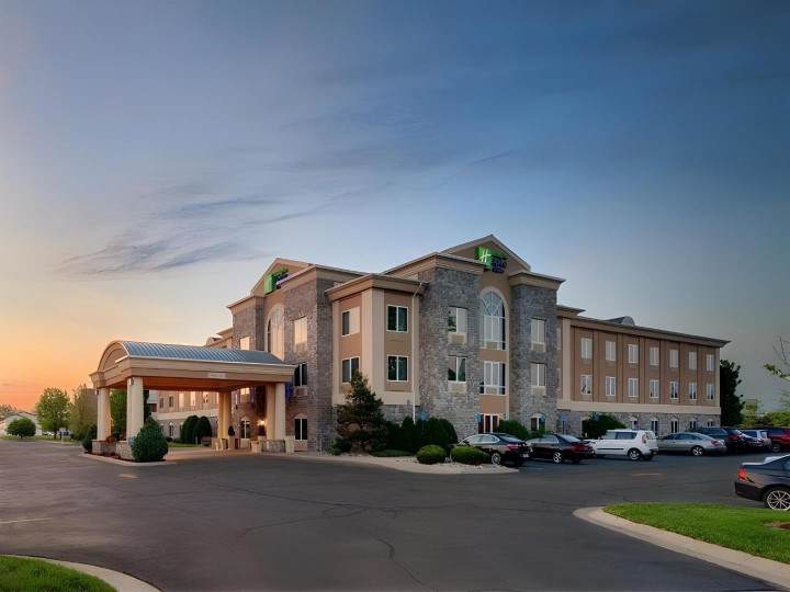 Holiday Inn Express Hotel & Suites Saginaw By Ihg - Frankenmuth, MI