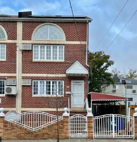 Private Room In Brooklyn - Close To Jfk And Easy Access To Transportation - New York City