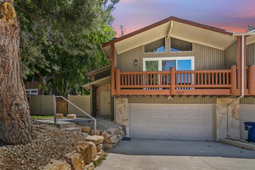 Four Resorts Within 20 Minutes From Your Door Step!! - Snowbird, UT