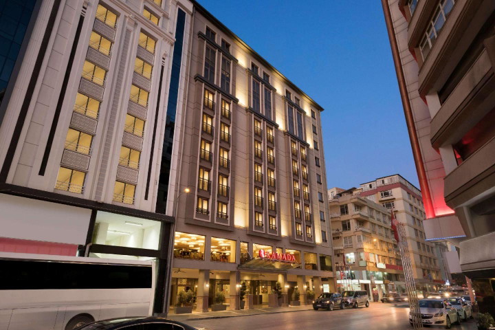Ramada Hotel & Suites By Wyndham Adana - Adana