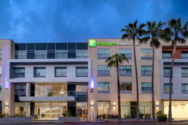 Holiday Inn Express And Suites Glendale Downtown By Ihg - Burbank, CA