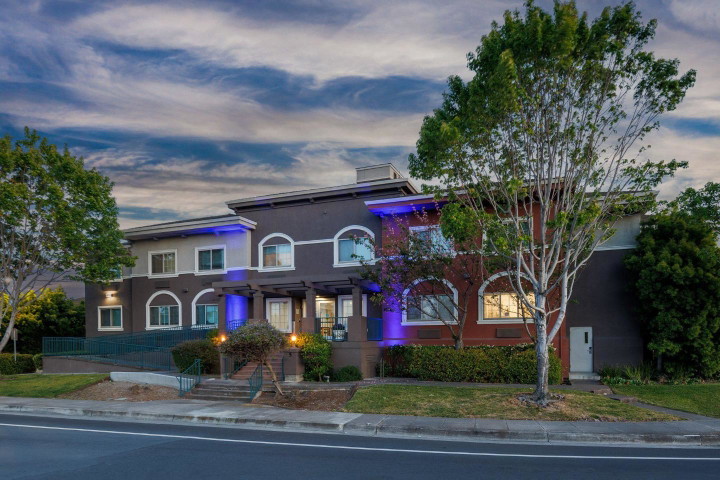 Holiday Inn Express & Suites Mountain View Silicon Valley By Ihg - Mountain View, CA