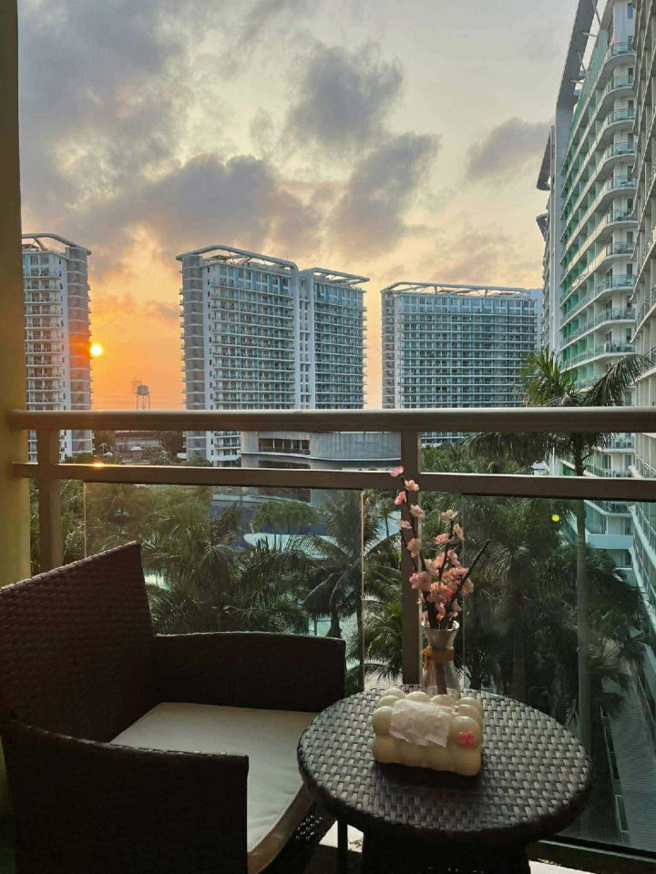 Anayah's Azure Staycation - Parañaque