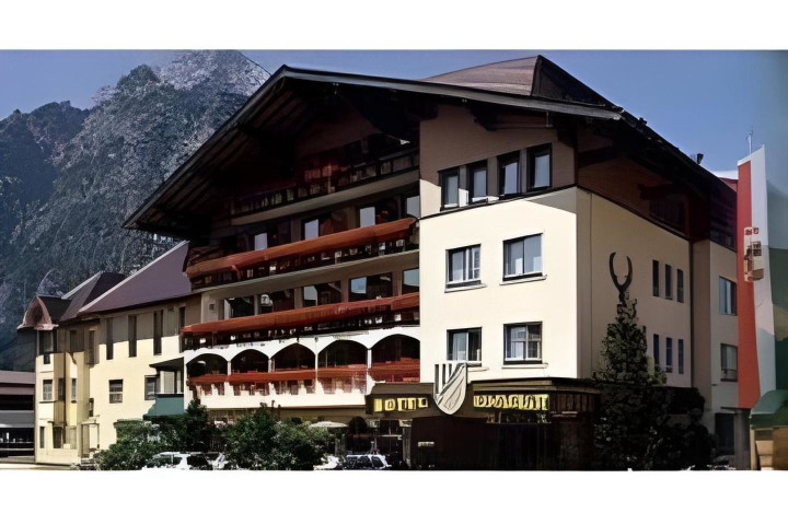 Hotel Hubertushof - Hallein