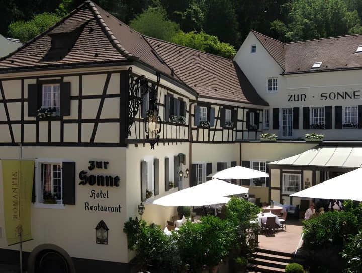 Romantik Hotel Zur Sonne - Badenweiler