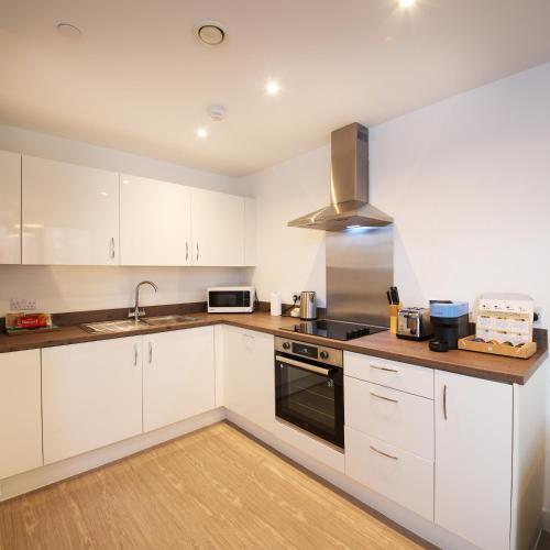 Modern 1-bed Retreat Near Spinningfields, Arndale, Mediacityuk, Etihad & Old Trafford, Sleeps 4, Nes - Manchester