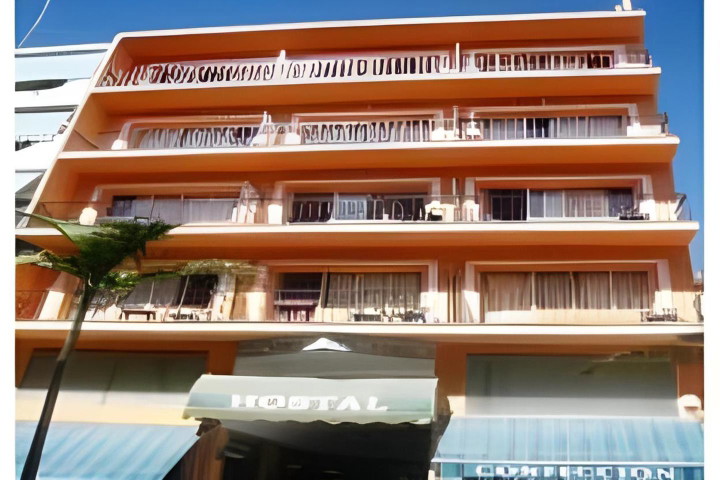 Hostal Sol Y Miel - Benalmádena