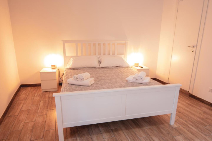 Affittacamere Guesthouse In Historical Center Near To Subway Of Toledo Station - Napels