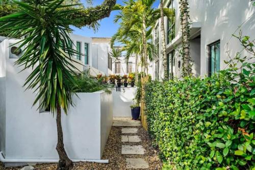 Las Olas Hammocks Unit 3 By Dream Vacation - Fort Lauderdale