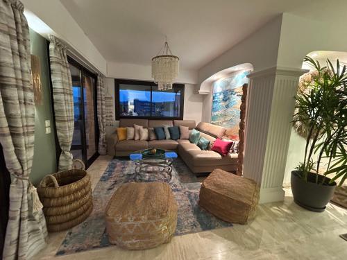 Premium Sea Front Apartment - Hyères