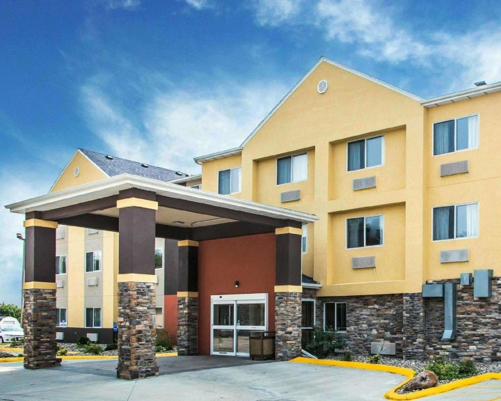 Comfort Inn & Suites Waterloo - Cedar Falls - Waterloo, IA
