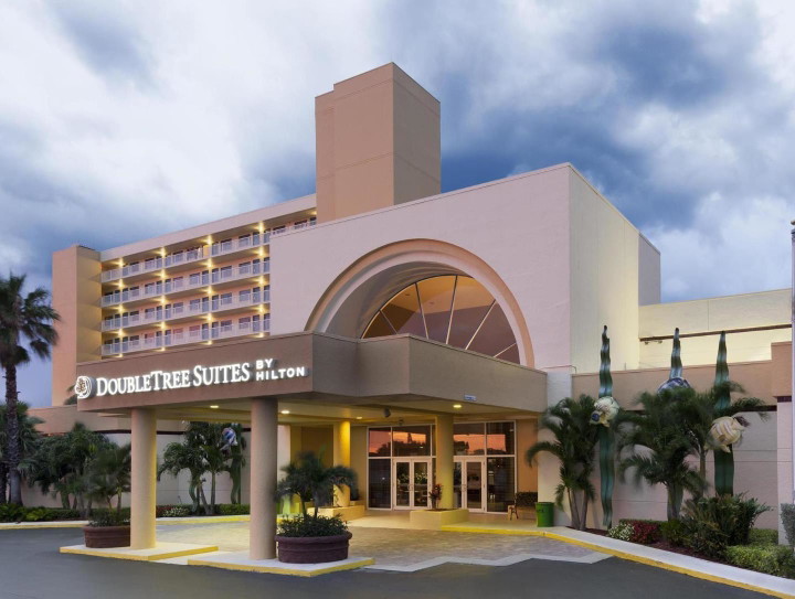 Doubletree Suites By Hilton Melbourne Beach Oceanfront - Melbourne, FL