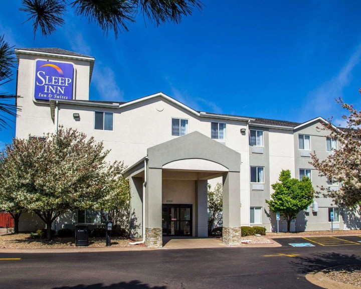 Sleep Inn & Suites Davenport - Quad Cities - Rock Island, IL