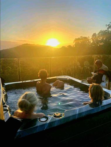 The House Of The Rising Sun & Hot Spa - Gold Coast