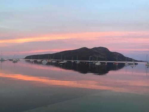 Stonewater House Vegan Bed And Breakfast - Isle of Arran