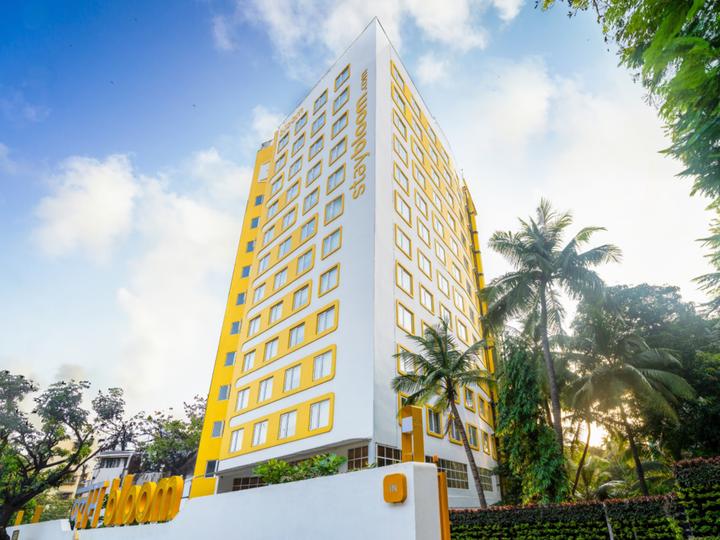 Bloom Hub Weh Andheri - Mumbai