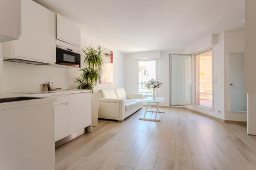 Hotel Traverse Des Artistes - Cannes
