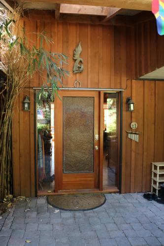 Five Elements Lodge B&b With Outdoor Spa - Salt Spring Island