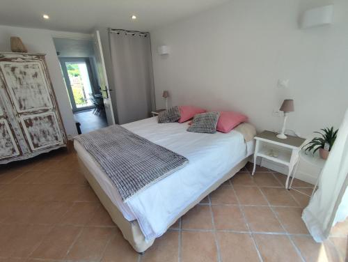 Appartement Cosy Entier Et Parking Prive Sur Place A 5min De Lille Et 10 Min Du Stade Pierre Mauroy - Norte
