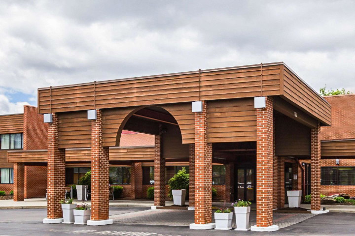 Quality Inn & Suites Altoona - Altoona, PA