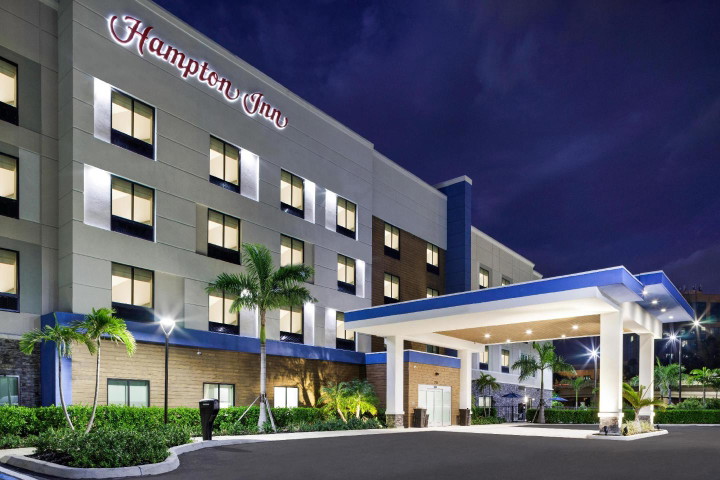 Hampton Inn By Hilton Fort Myers Downtown - Cabo Coral