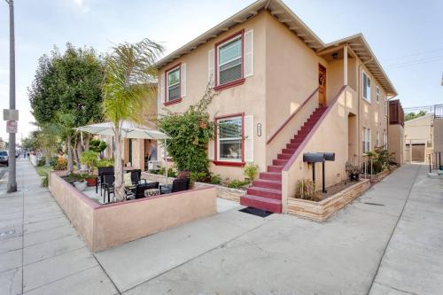 New Belmont Shore Retreat With Free Parking Walk To Beaches - Norwalk, CA