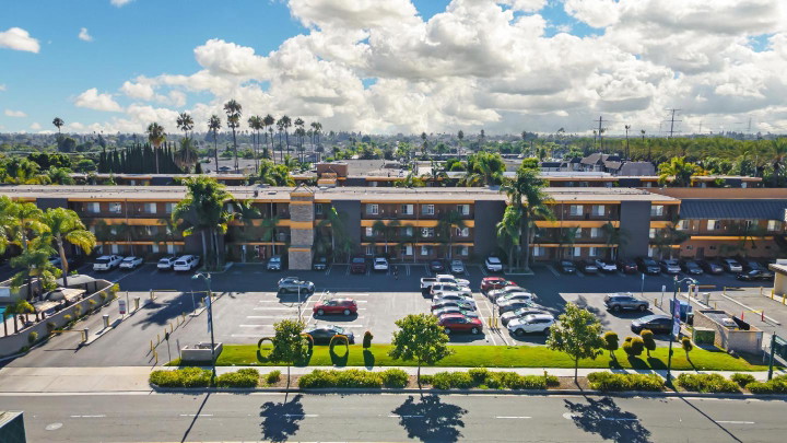 Best Western Plus Stovall's Inn - Anaheim