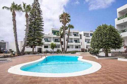 Holyhome Grey 104 - Costa Teguise