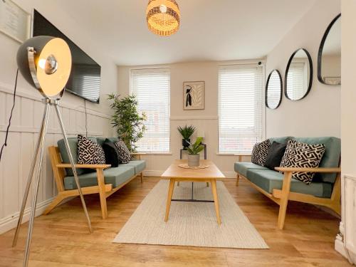 Ocho Homes Lux By Eight Continents, Belfast - Belfast