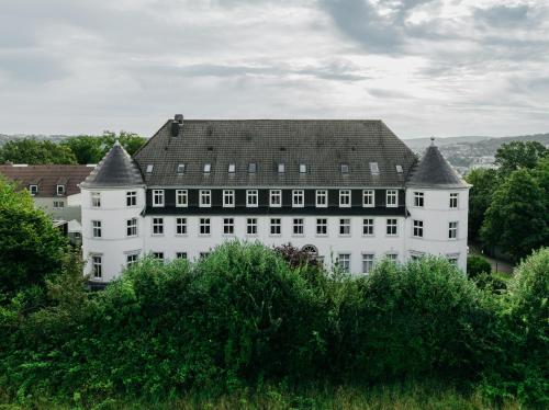 Gastehaus Auf Dem Heiligen Berg B&b - Wuppertal