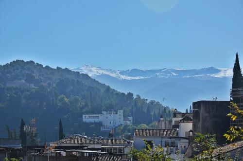 Nasrid Panorama - Casa Con Terraza 360 º, 4 Dormitorios Y Parking Gratis - Granada