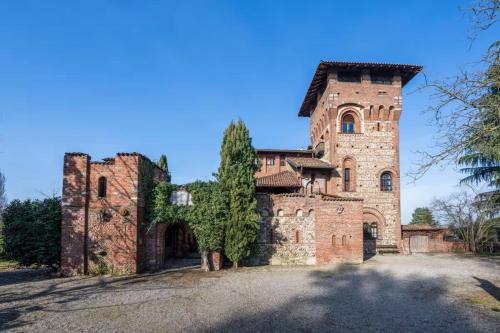 Castello Dei Cento Tetti - La Dolciniana - Gallarate