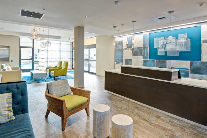 Holiday Inn Express Newport Beach By Ihg - Newport Beach