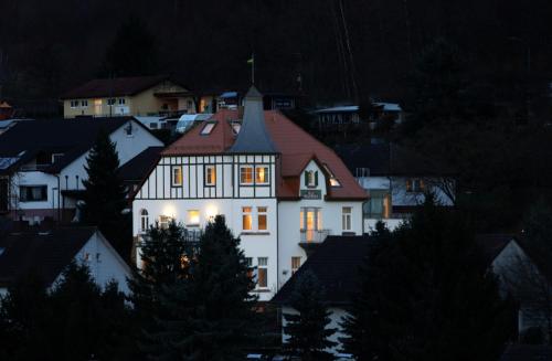 Villa Waldfrieden - Design Trifft Budget - Landau
